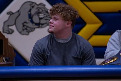 Bulldog's Ethan Bailey signs NLI with Iowa Central | Sports | kq2.com