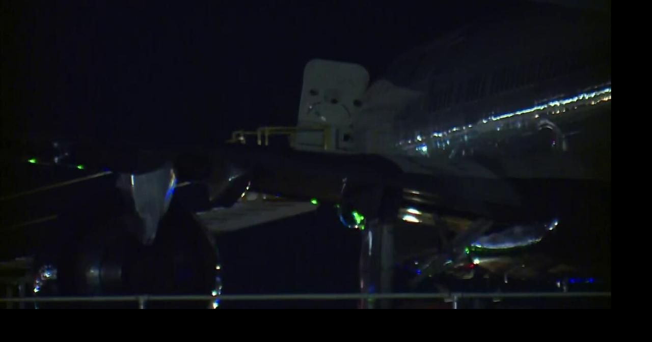 Pittsburgh Steelers plane makes emergency landing at KCI | Top Stories ...