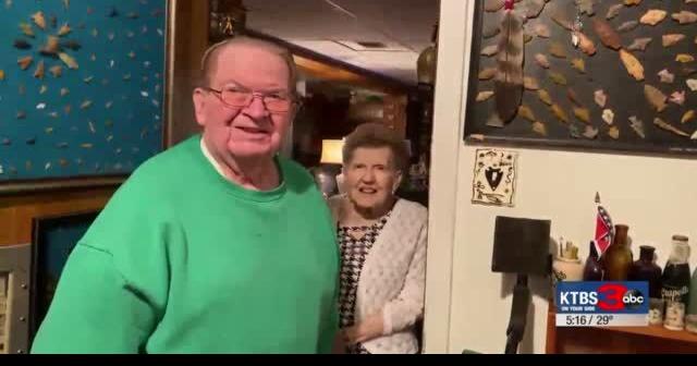 Where in the ArkLaTex is Rick Rowe? Wayne Roberts' arrowhead collection ...