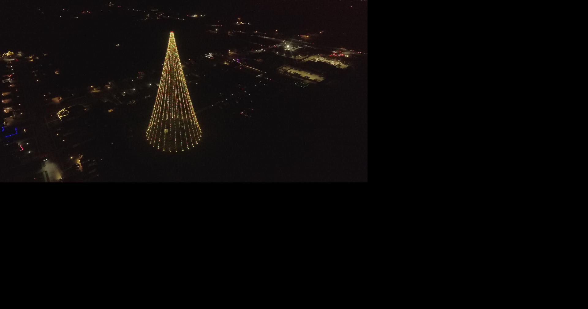 World's tallest Christmas tree structure unveiled in DeSoto Parish ...