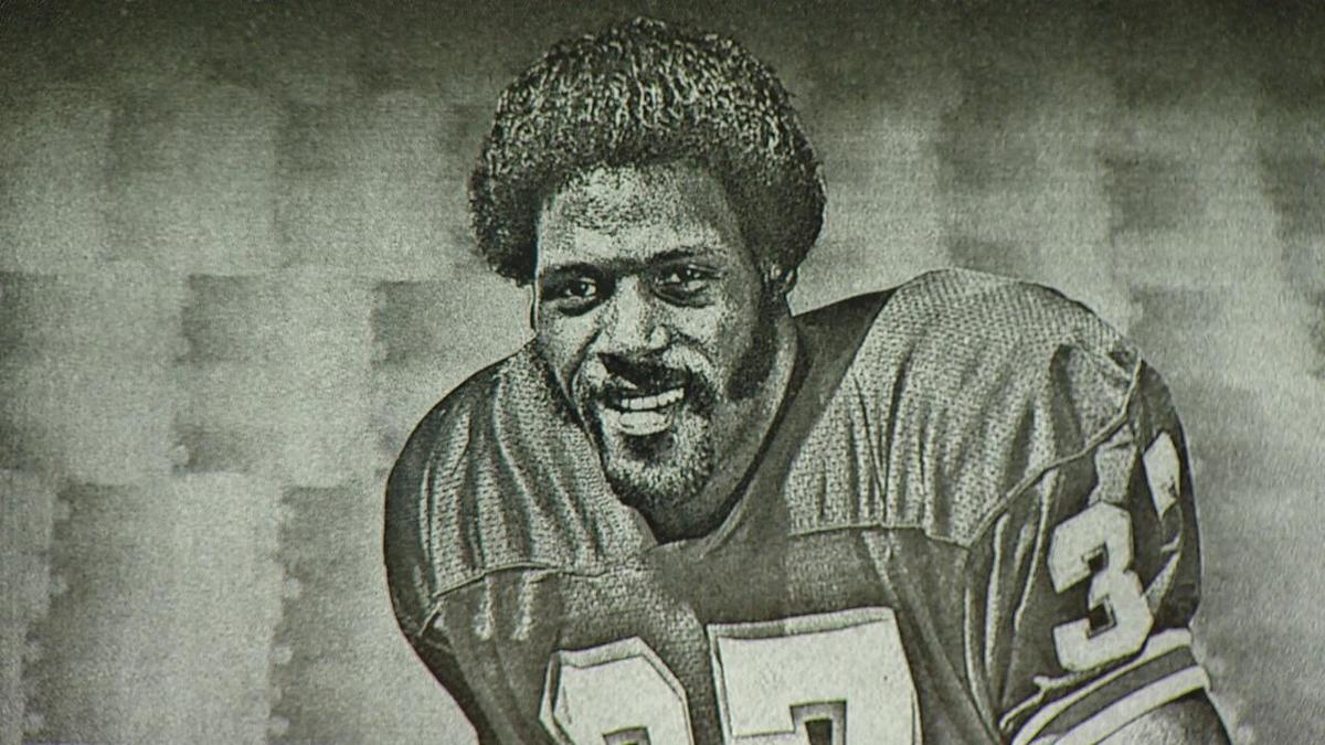 Bond continues between Joe Delaney's family, diver who attempted to ...