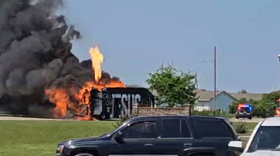 SporTran bus explodes at bus stop; all CNG buses pulled from service ...