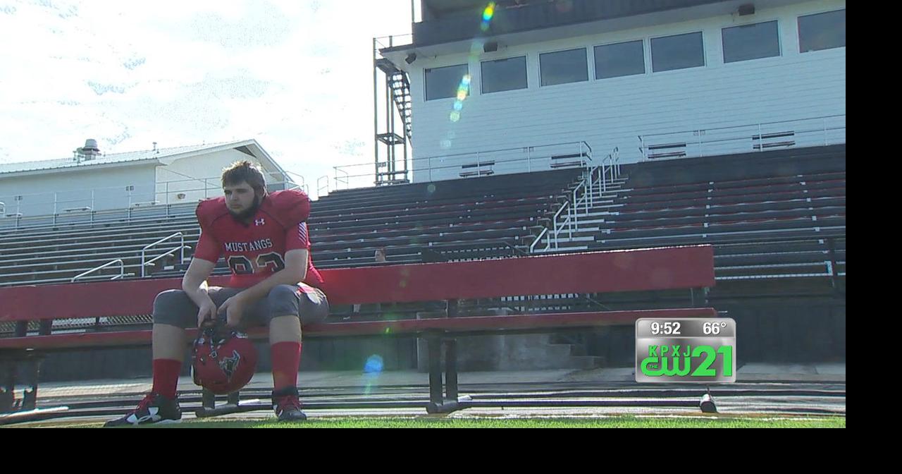 Play of a Lifetime: Hughes Springs’ Justin Myrick plays football for ...