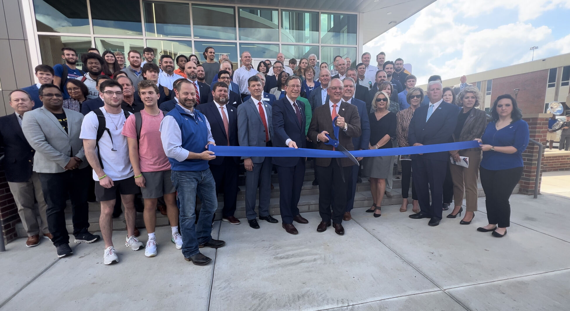 Louisiana Tech University unveils new building | News | ktbs.com