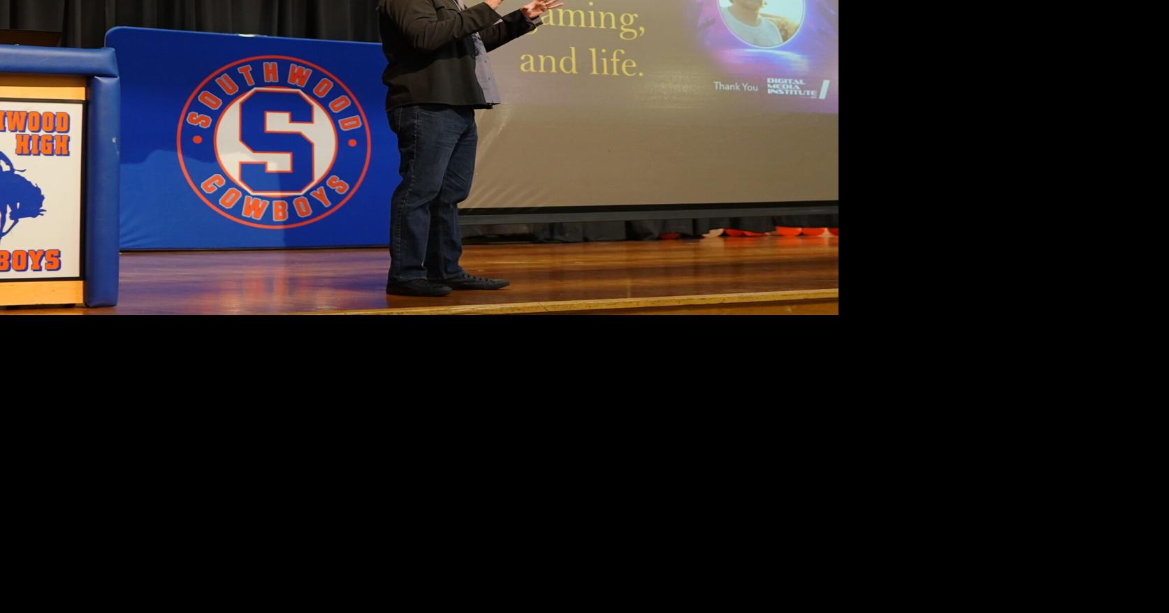 Southwood High School alumnus returns home to give back | News | ktbs.com
