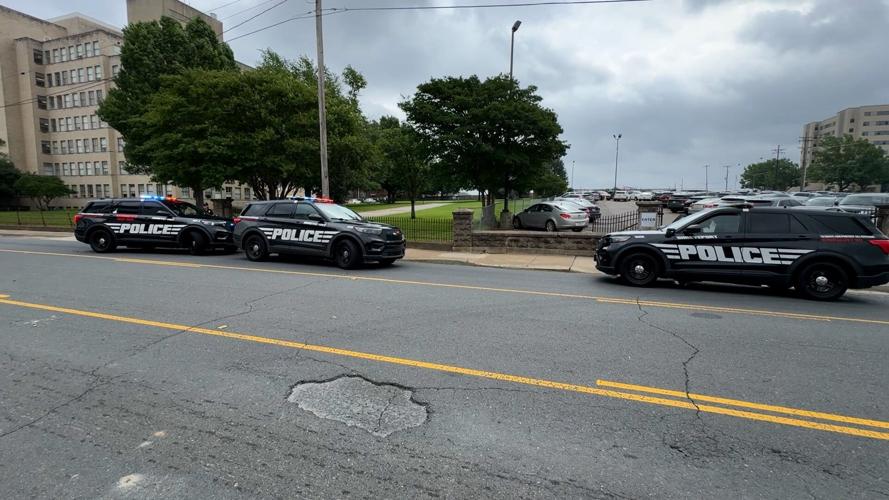 Attempted carjacking caught on camera along Fairfield Avenue; man ...