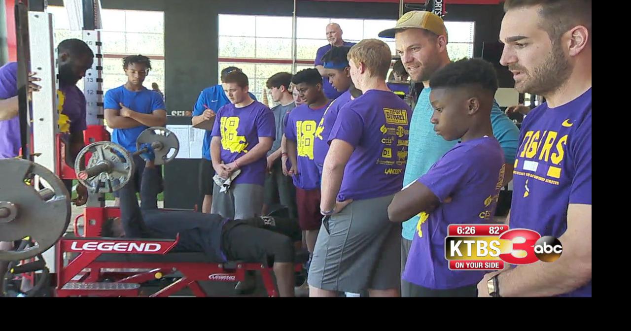 Annual Hester football camp brings LSU family together | Sports | ktbs.com