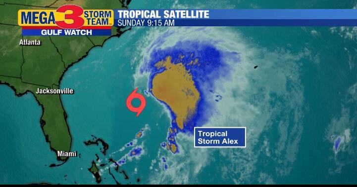 Tropical Storm Alex moves away from the US | News | ktbs.com