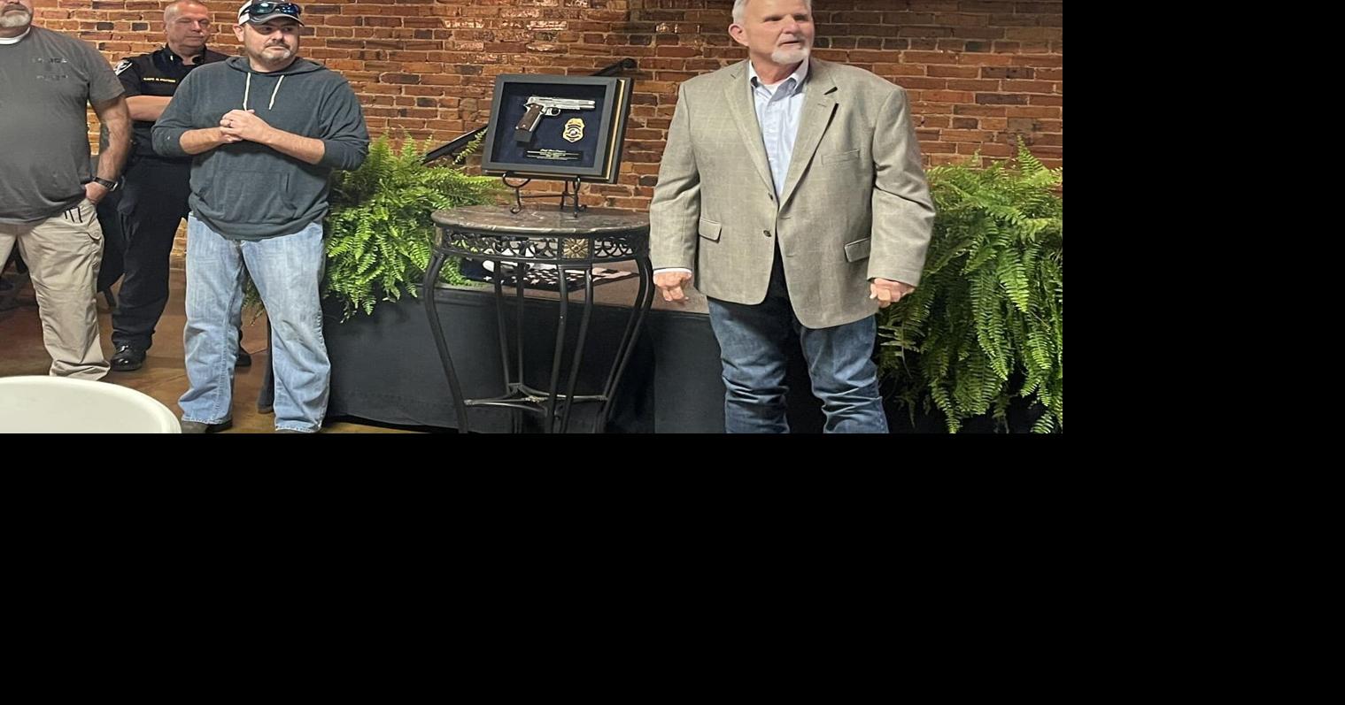 Reception honors retiring Minden police chief | News | ktbs.com