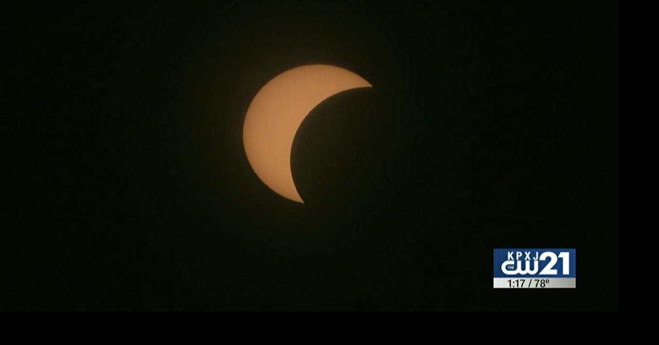 Rare total solar eclipse dazzles the ArkLaTex, even with threat of cloudy skies | Eclipse | ktbs.com