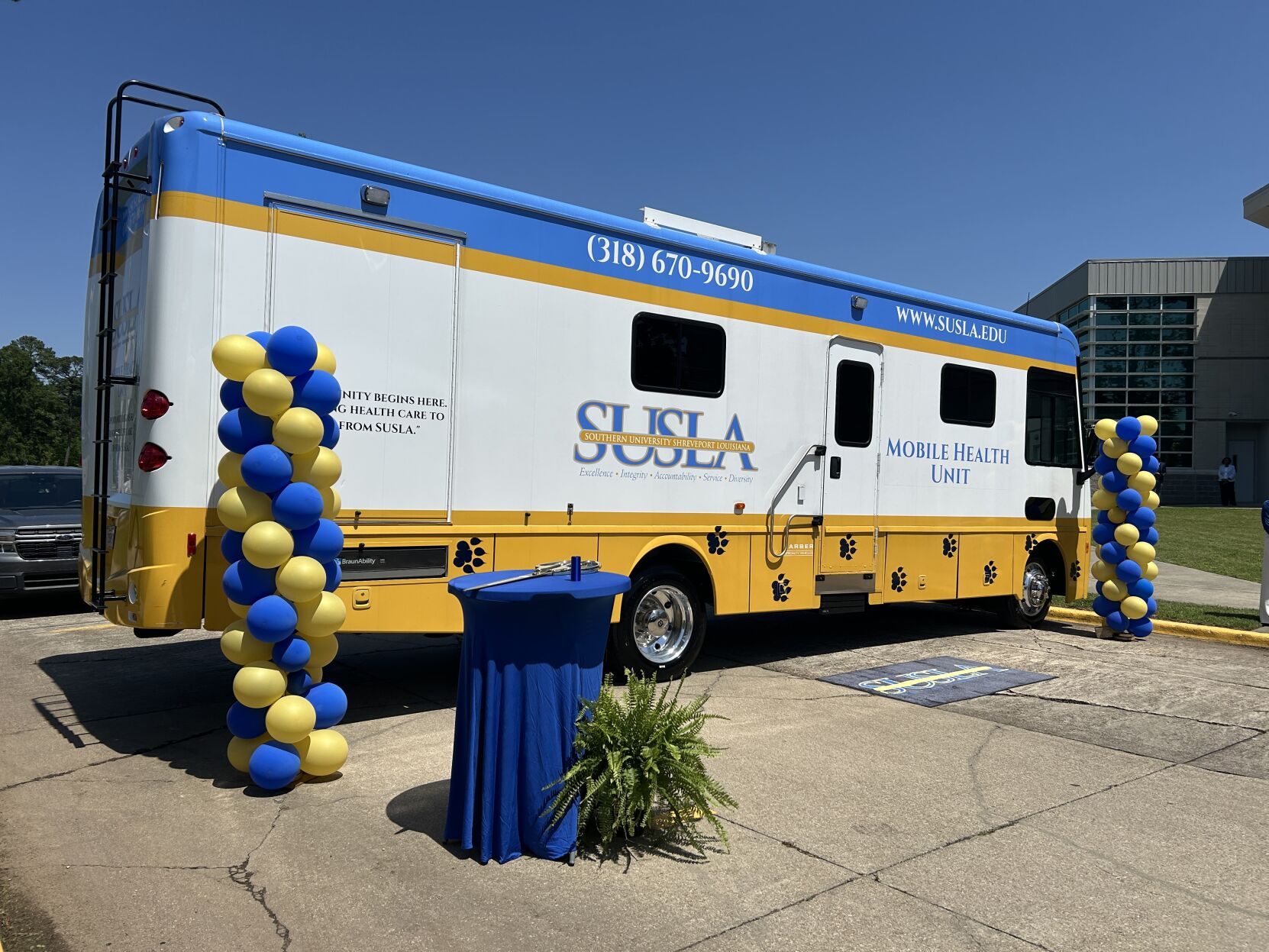 SUSLA holds ribbon cutting ceremony for Mobile Health Unit | In Case ...
