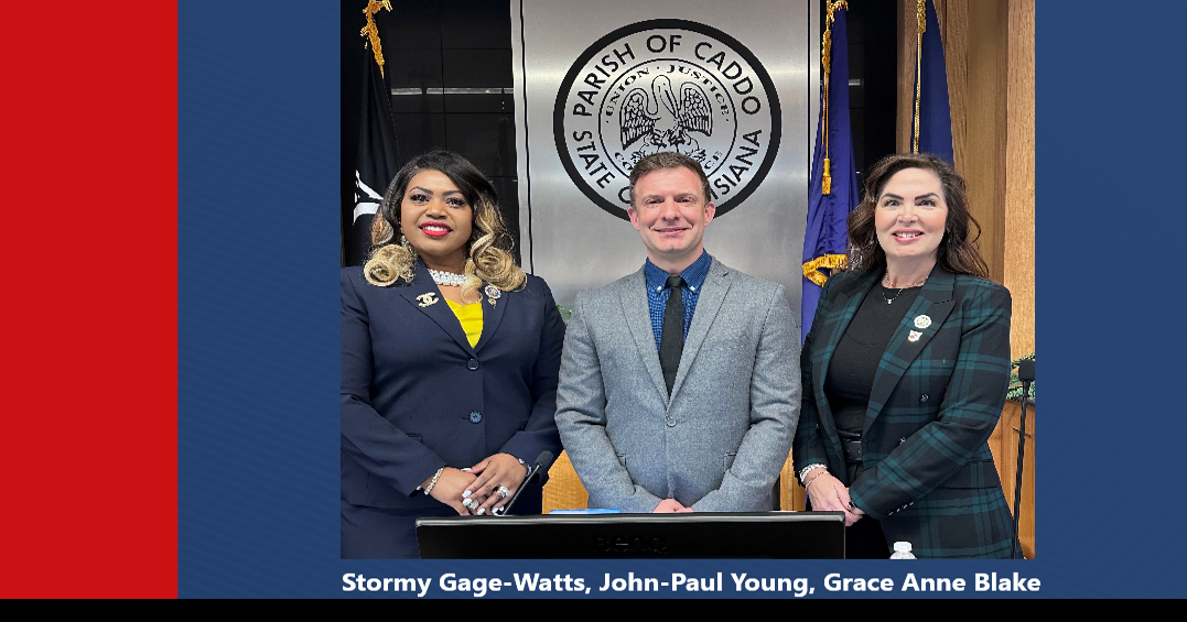 New Caddo commissioners, officers sworn in | News | ktbs.com
