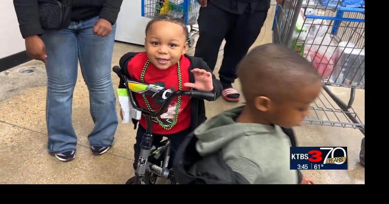 SPD hosts Feel Good Christmas shopping event | News | ktbs.com
