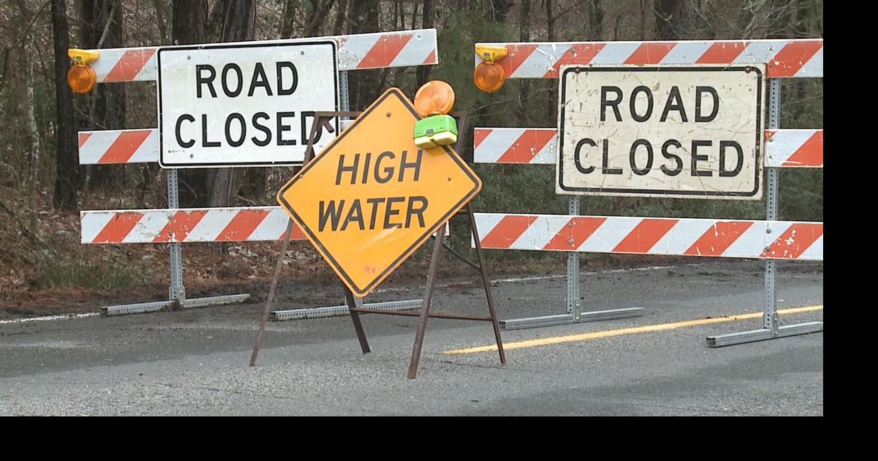 Bayou Dorcheat slowly rises flooding roads, homes remain above water ...