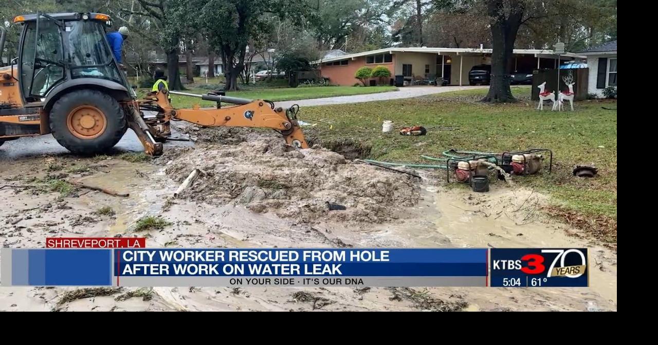 Shreveport city worker rescued after falling into hole | News | ktbs.com