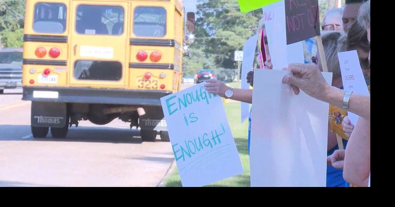 Caddo bus drivers protest in front of central office | News | ktbs.com