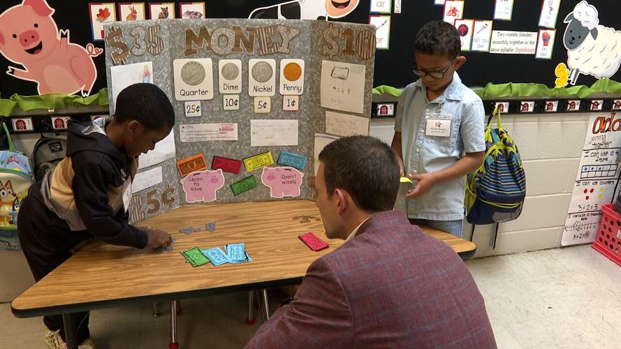 North Heights showcases its MicroSociety program | Texarkana | ktbs.com