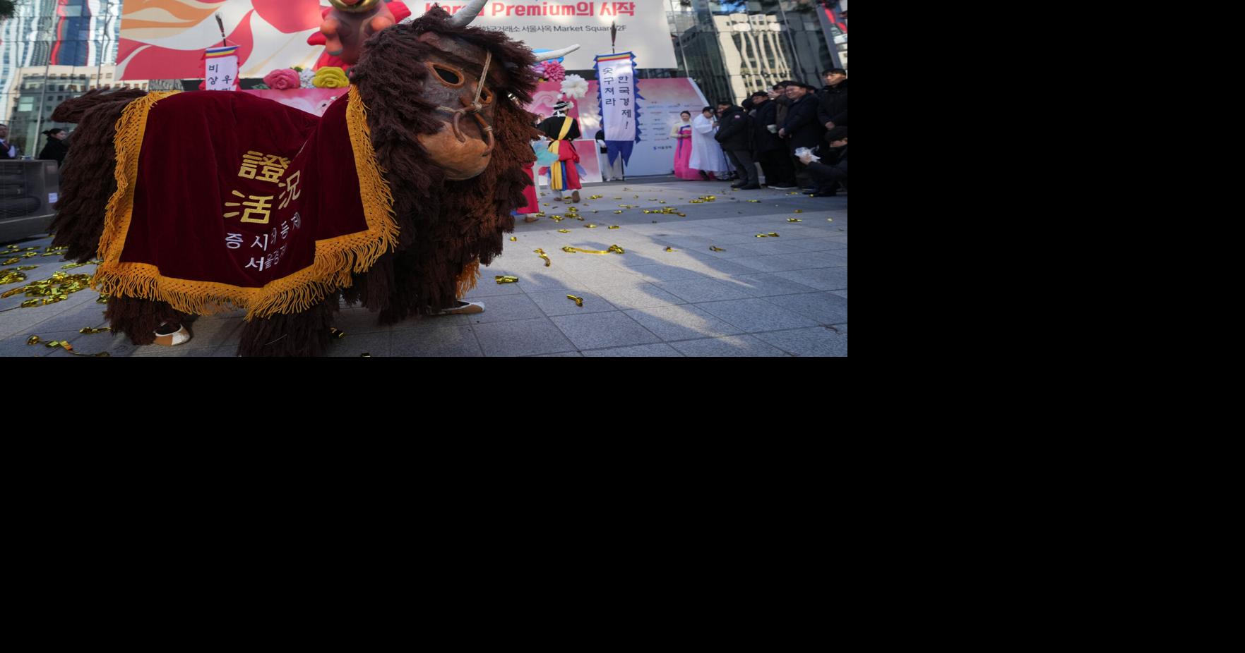 Wall Street edges higher in a wobbly start to 2026 | Business | ktbs.com