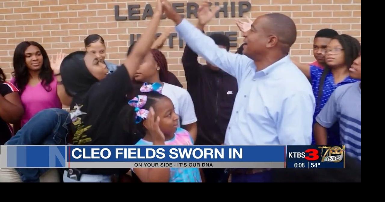 Cleo Fields sworn in as District 6 congressman at Southern University ceremony | ArkLaTex ...