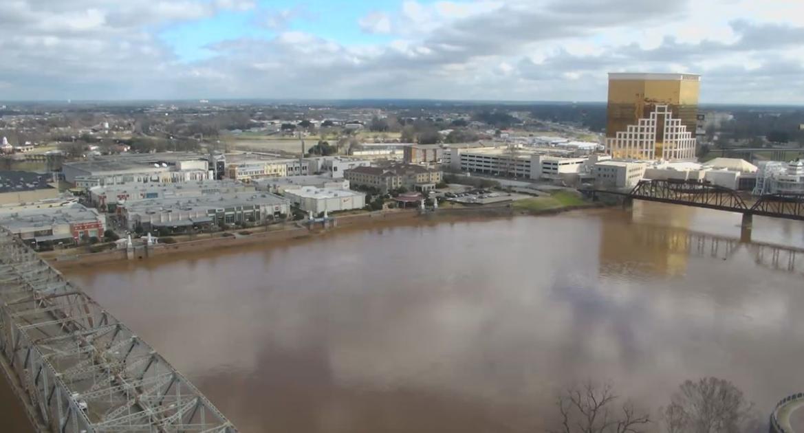Red River receives temporary "bump" in water level | Web Extra | ktbs.com