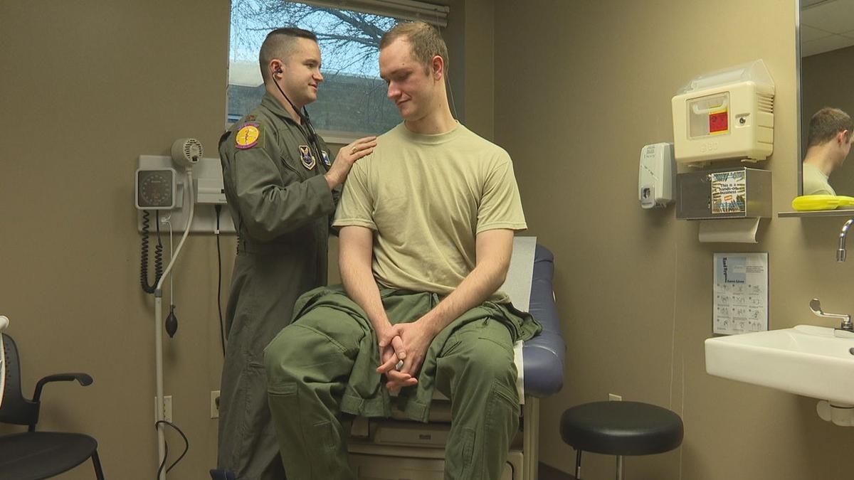 BAFB flight doctor makes sure aircrew is ready to fly | ArkLaTex In ...