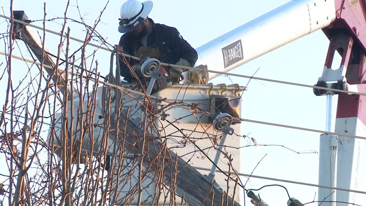 Storm cleanup begins in DeKalb, Texas | News | ktbs.com