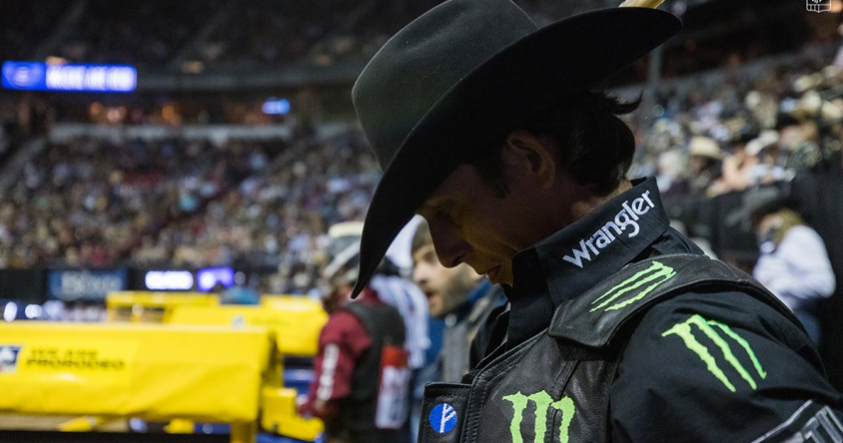 Superstar bull rider JB Mauney retires after suffering neck injury ...