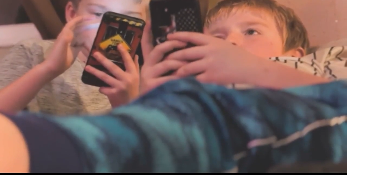 Using co-viewing method to monitor children's social media | Billings ...