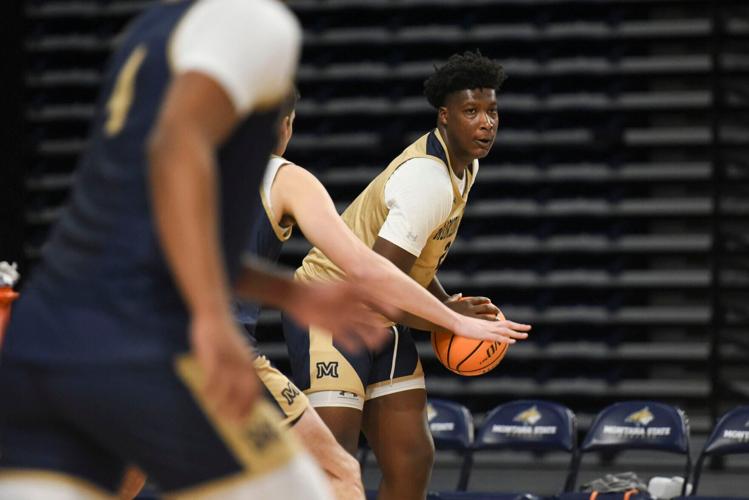 With new coach Matt Logie and 10 newcomers, Montana State men's ...