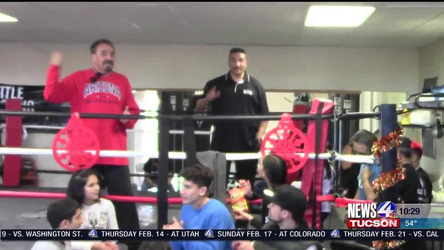 Tucson’s 12th Ave Boxing Gym visited by celebrity ref Tony Weeks ...