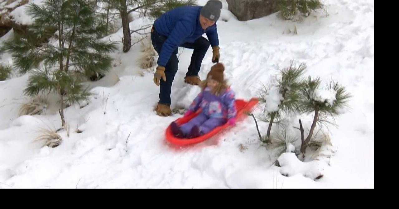 Families have Friday fun with snow on Mount Lemmon | Video | kvoa.com