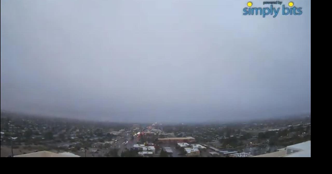 Time lapse looking west shows 1st batch of rain rolling into Tucson ...