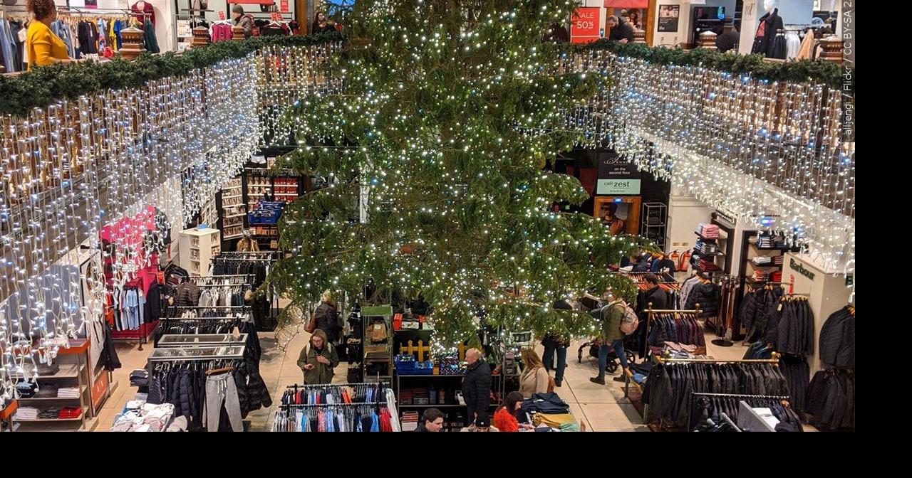 Here's what stores are open, and which ones are closed, on Christmas ...