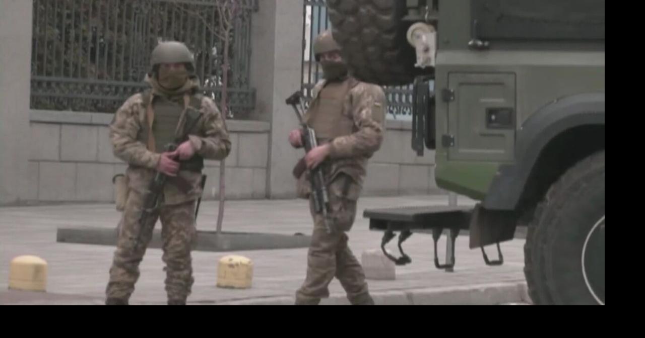 Ukraine thwarts Russian advances; fight rages for Mariupol | News ...