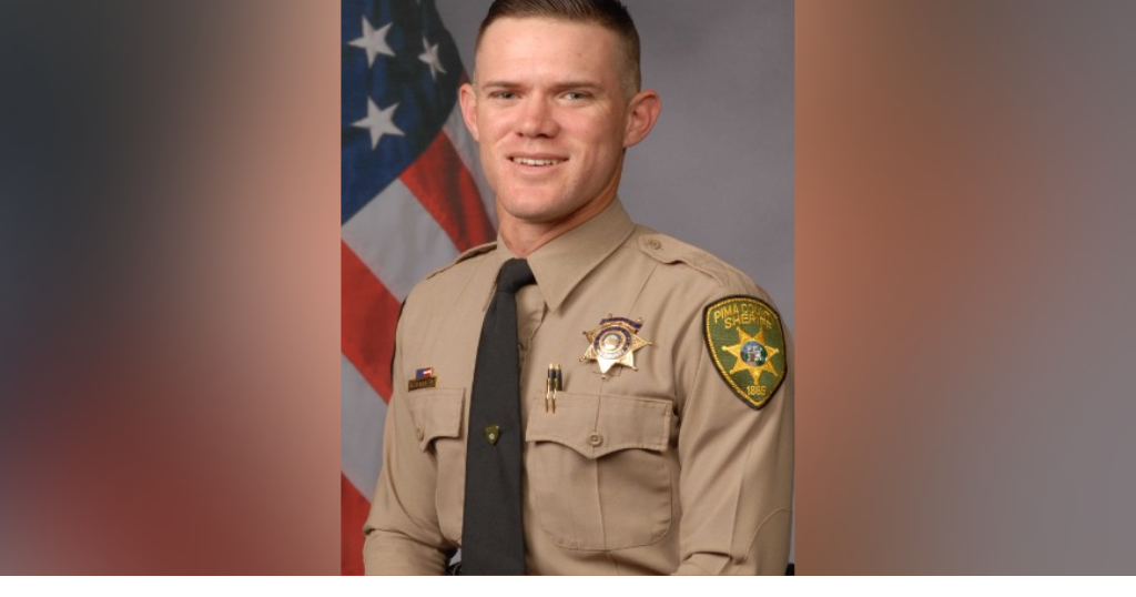 Pima County deputy dubbed hero after treating injured motorcyclist ...