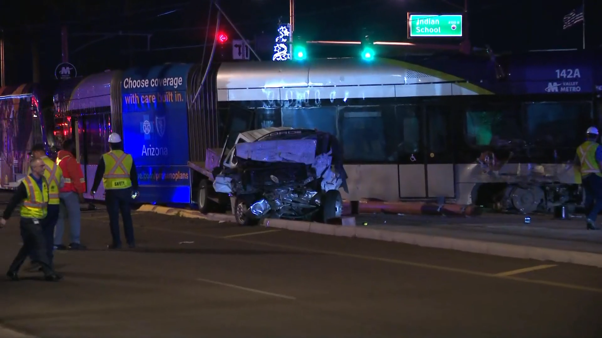 1 dead, 4 hospitalized after light rail crash in central Phoenix ...