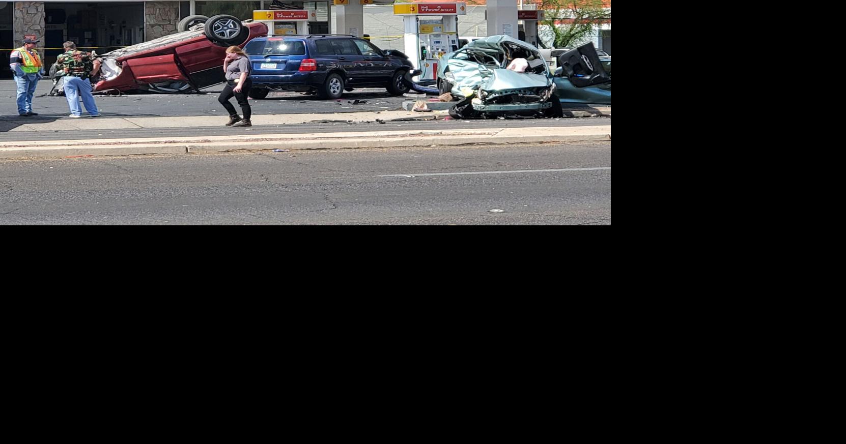 Two dead in crash in midtown Tucson | Local News | kvoa.com