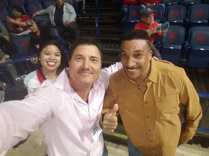 Tucson’s 12th Ave Boxing Gym visited by celebrity ref Tony Weeks ...