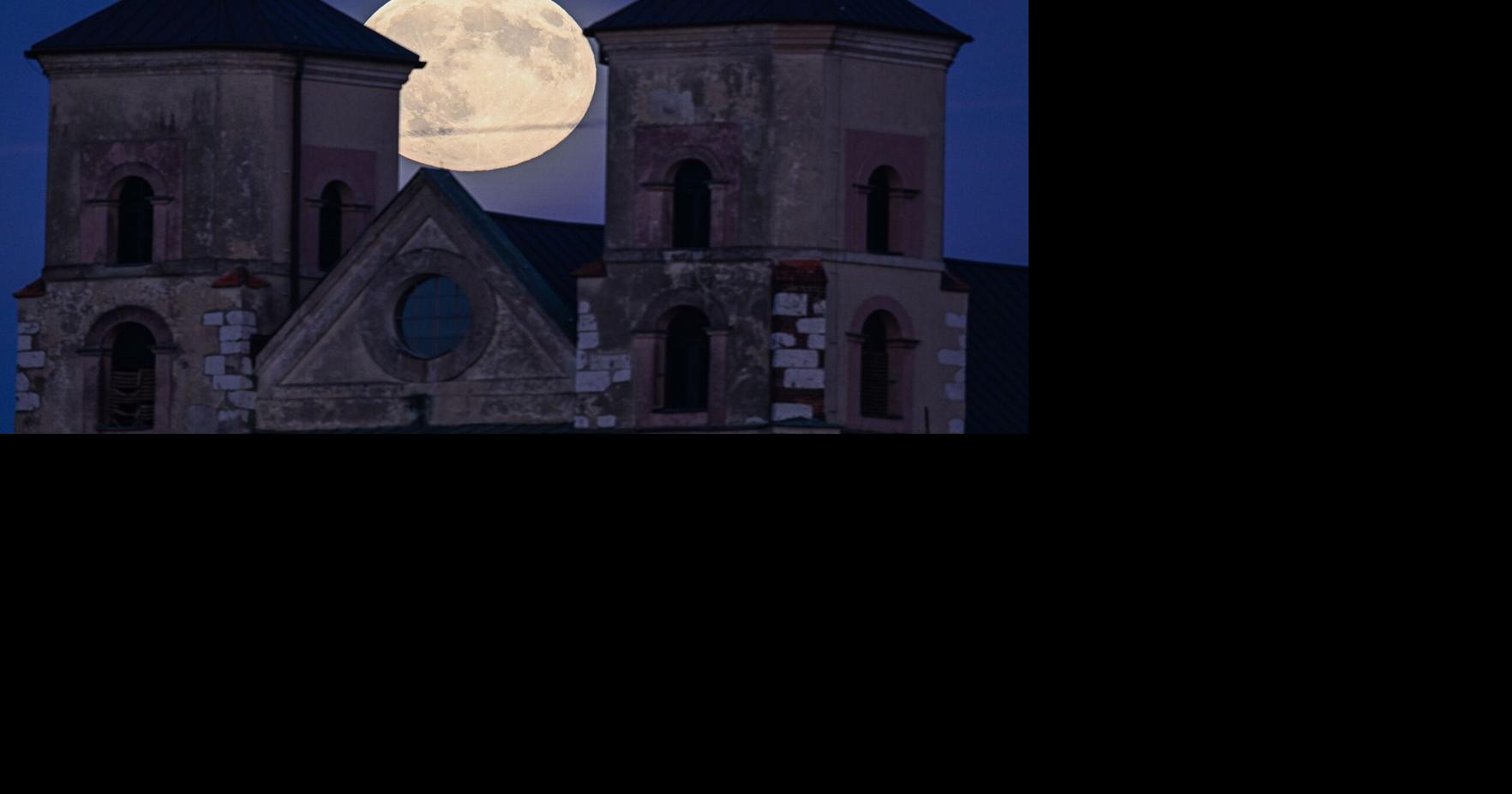 All the eclipses, supermoons, meteor showers and planets to spot in ...