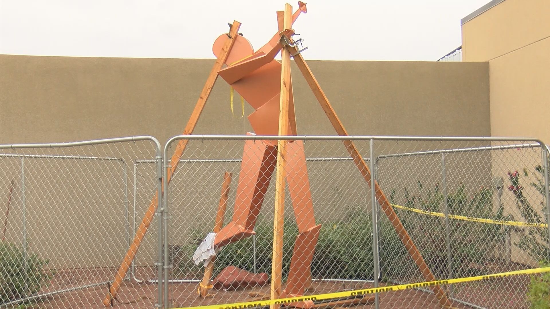 New Tucson sculpture "Triumphant" enriches TMC Health's art program ...