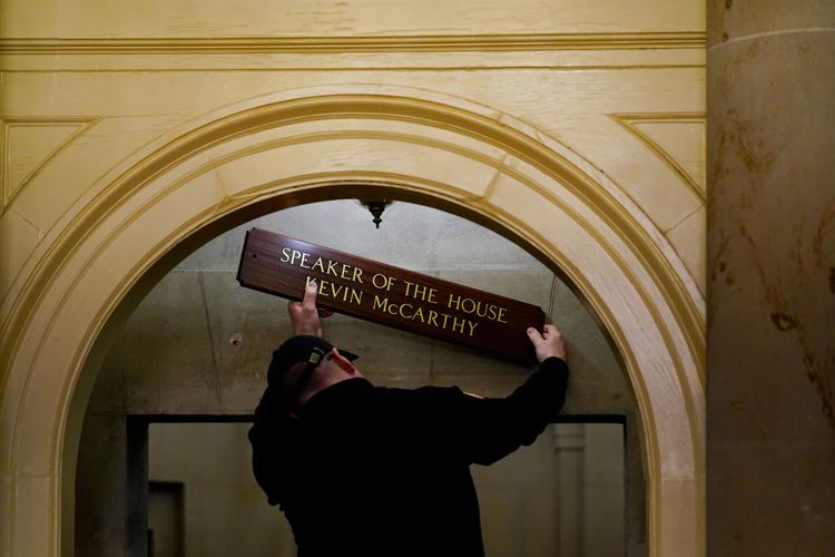 How McCarthy survived the House chaos to win the speaker's gavel ...