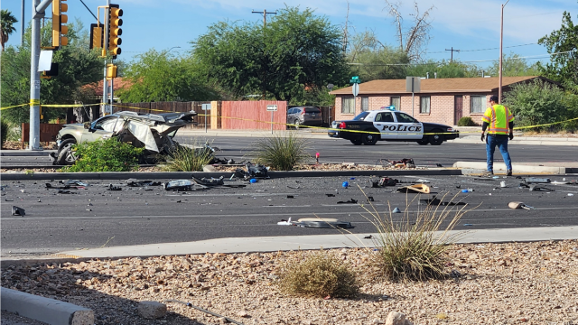Multiple-vehicle crash in midtown | Hospital | kvoa.com