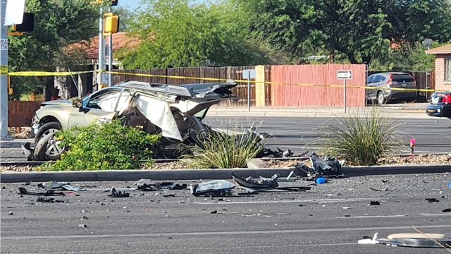 Multiple-vehicle crash in midtown | Hospital | kvoa.com
