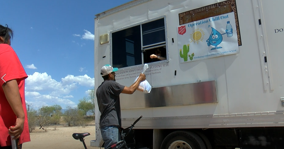 Salvation Army volunteers aid homeless in record heat with essentials ...