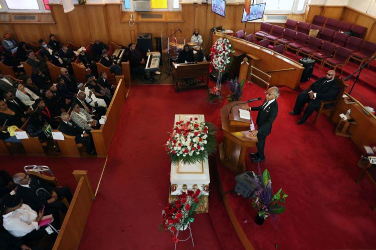 Jordan Neely, street artist who died from chokehold on a New York City ...