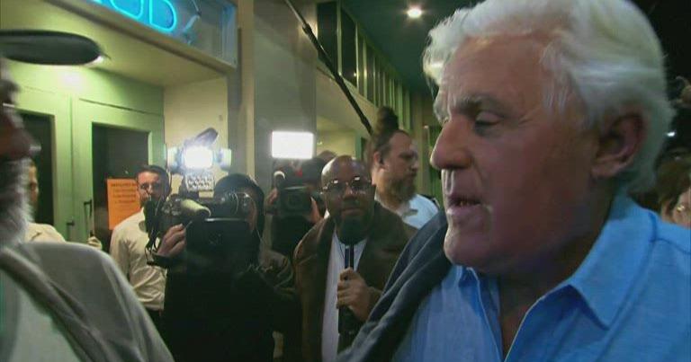 Jay Leno returns to stage after burn accident | News | kvoa.com