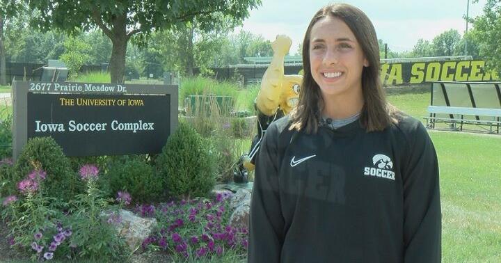Big-time competition fuels former Go-Hawk Kenzie Roling | Sports | kwwl.com