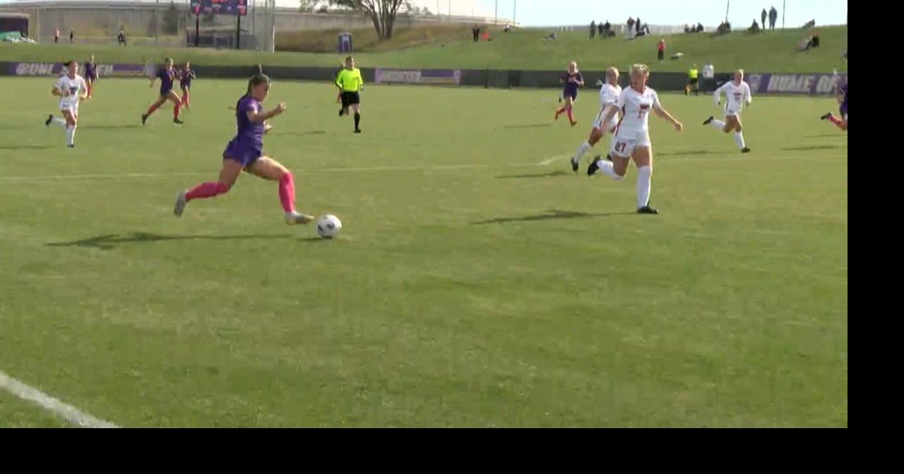 UNI soccer finishes undefeated home season in record performance | Sports | kwwl.com