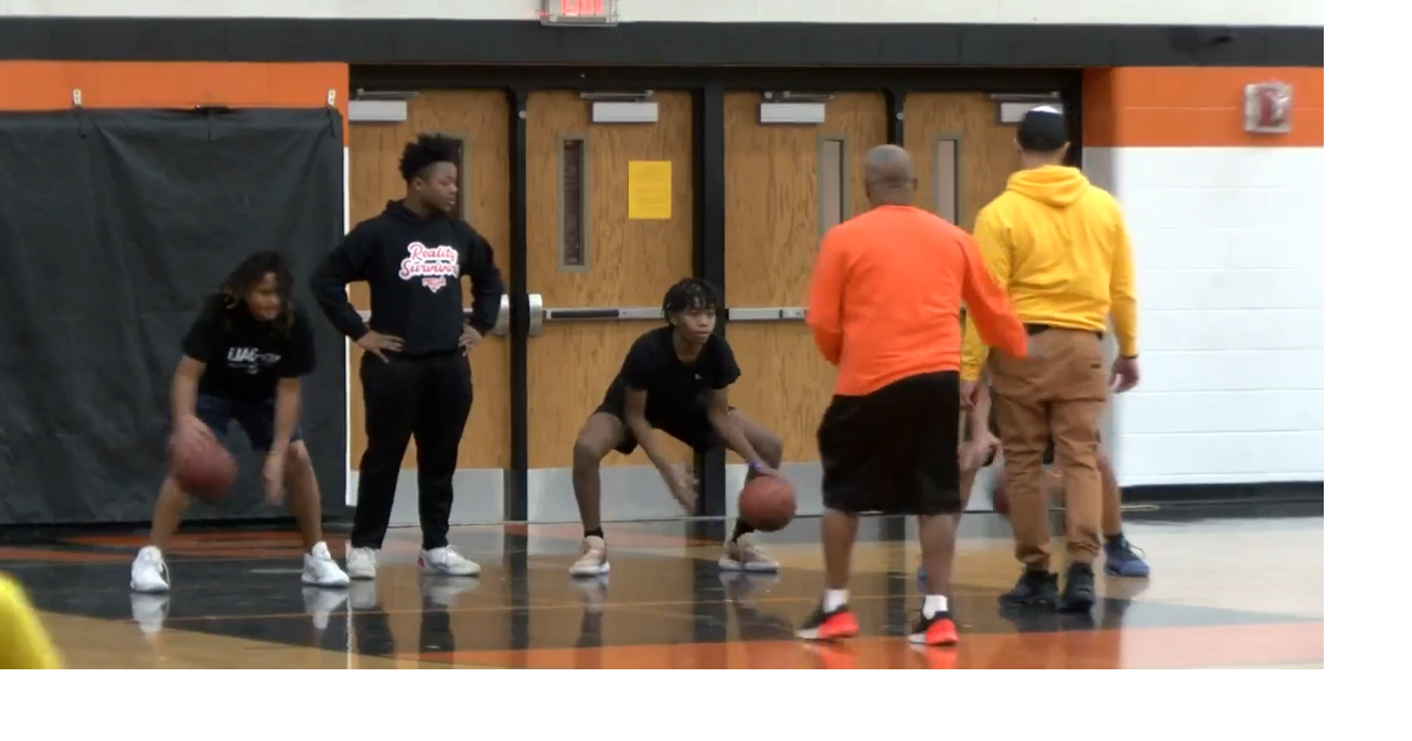 Waterloo East High hosts basketball skills clinic and workshop | Top ...