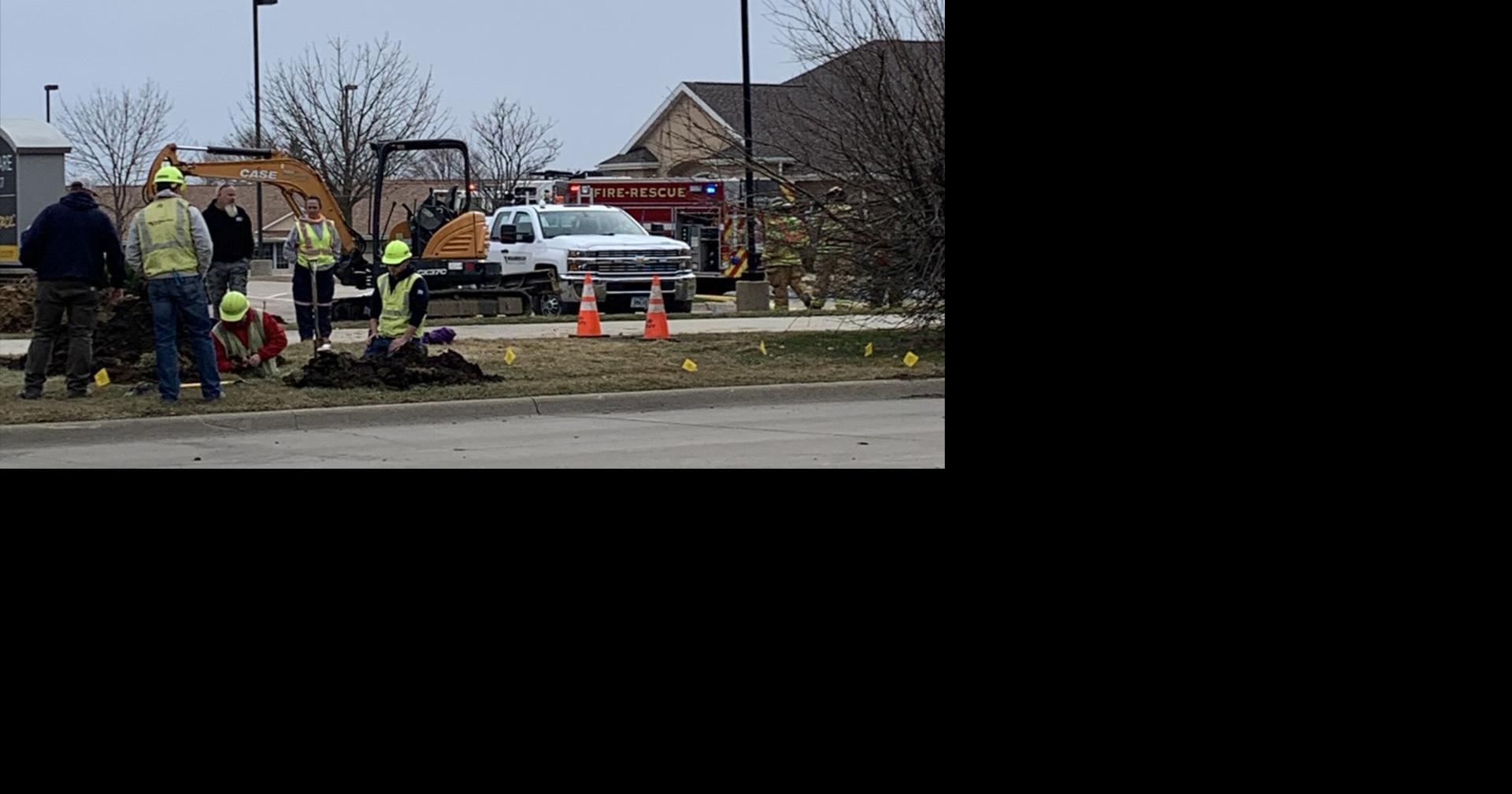 Emergency crews shut down part of Boyson Road in Hiawatha due to a gas ...